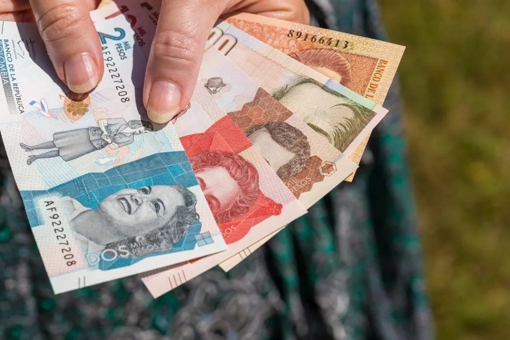 What Currency Does Colombia Use? Full Guide